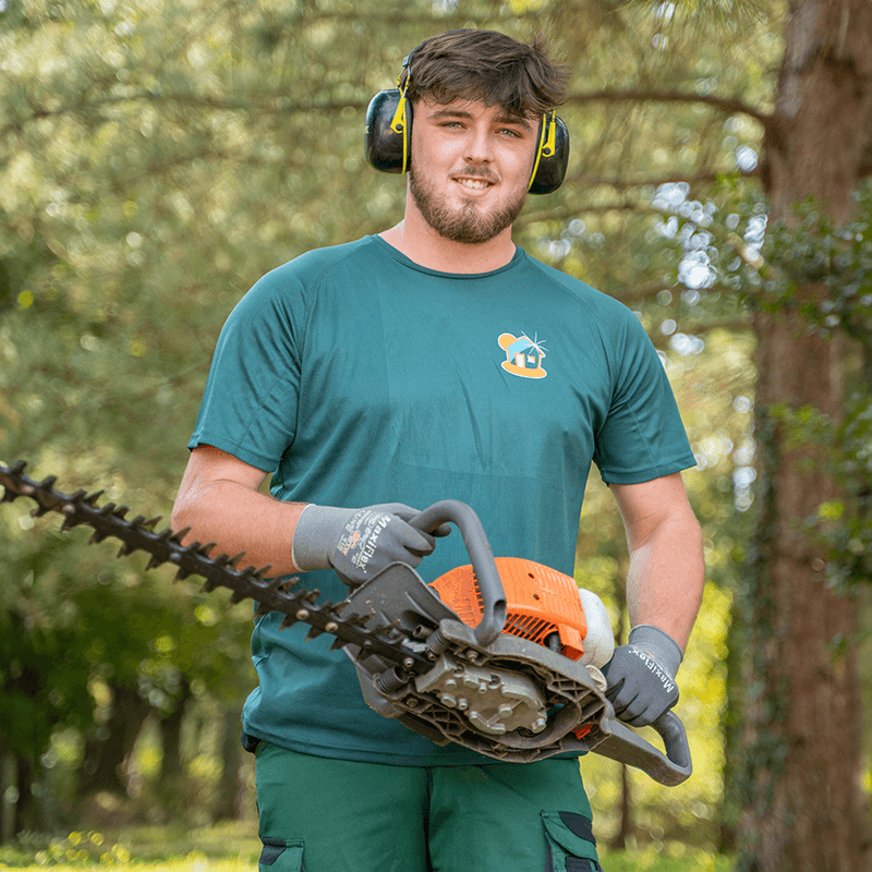 Entretien des espaces verts prestation maison & jardin par Maison et Services